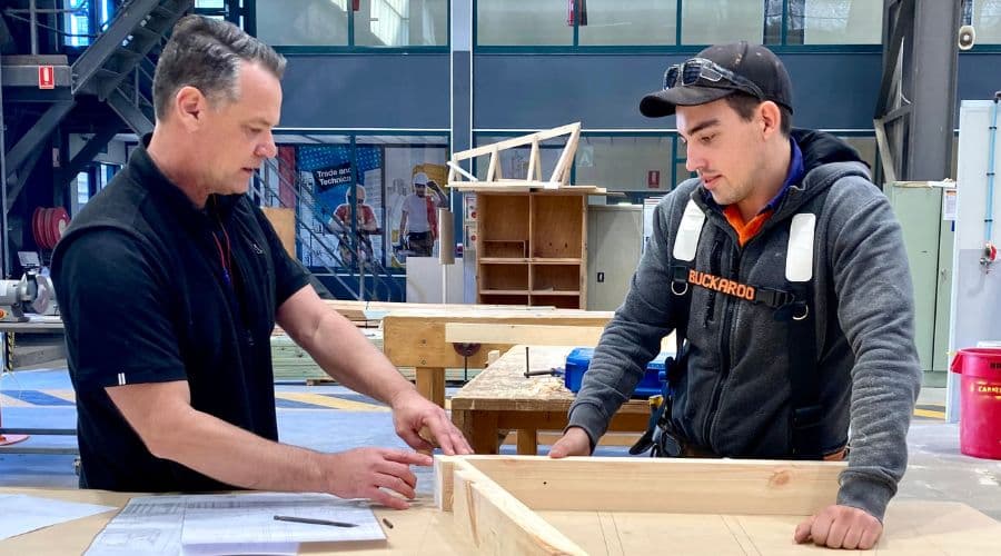 How to Become a Carpenter in Australia